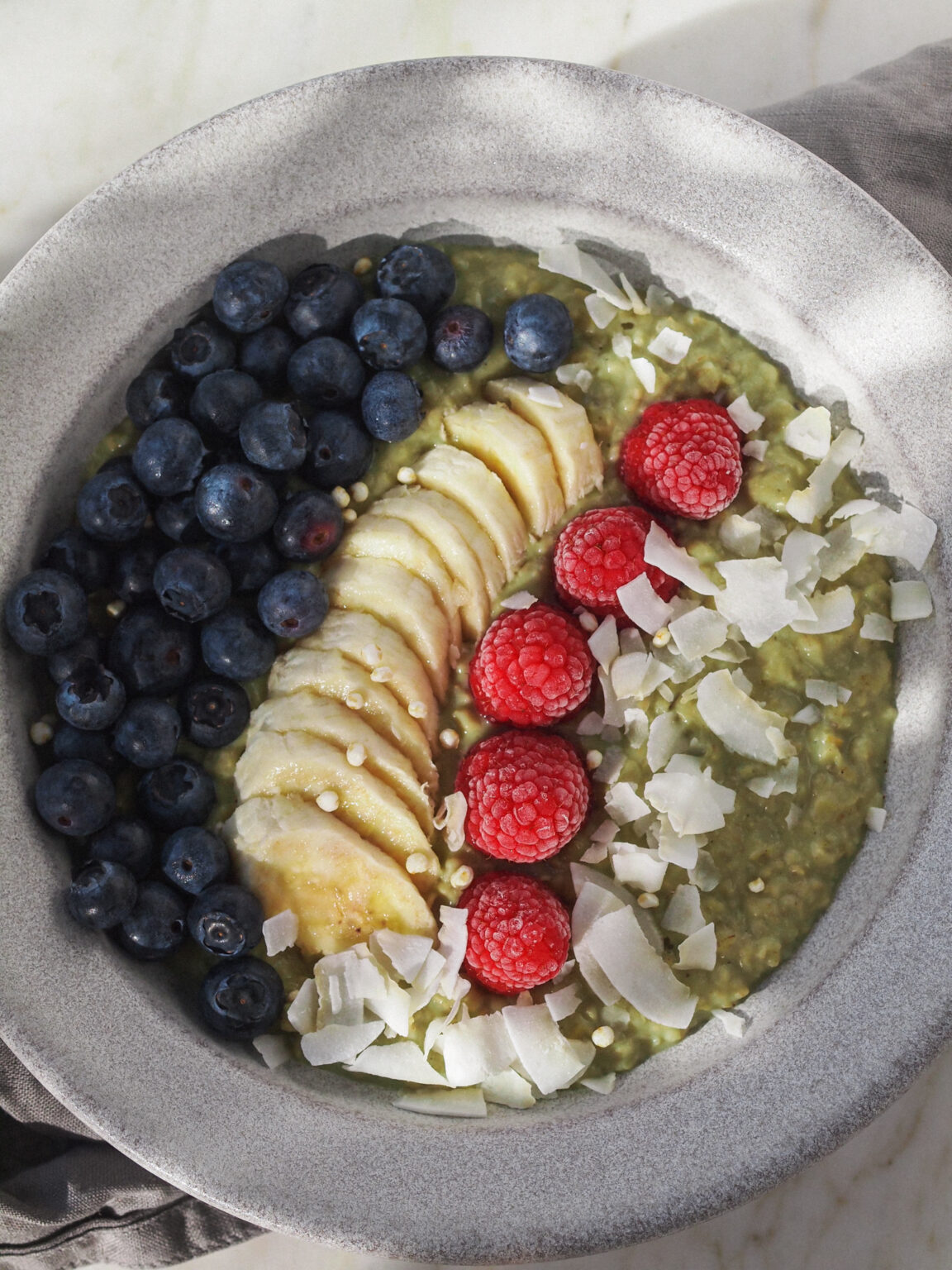 Healthy Vegan Matcha Oatmeal - baking me healthy